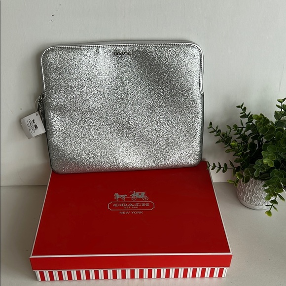 Coach | Accessories | Coach Leather Tablet Holderclutch | Poshmark